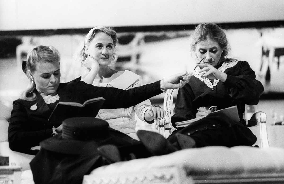 Niamh Cusack: ‘I feel that living life can provide so much fuel for acting’