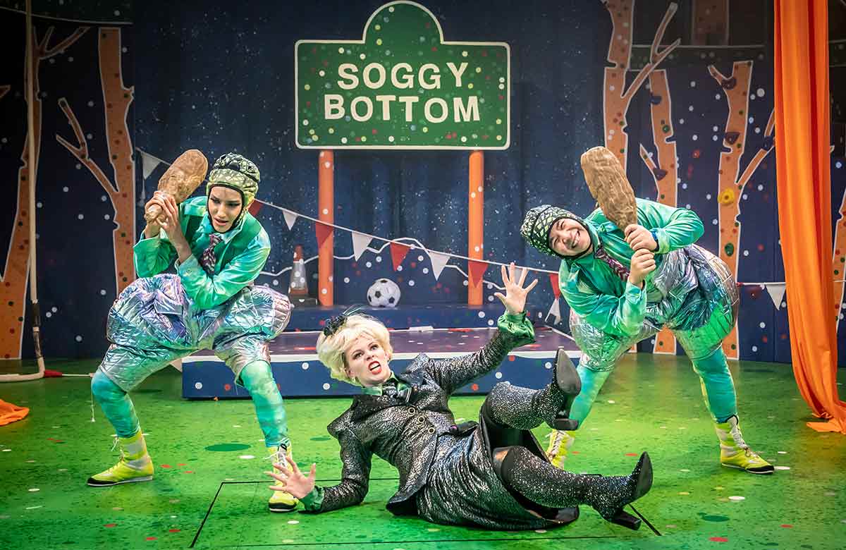 Red Riding Hood review at Liverpool Everyman and Playhouse from Peter Rowe