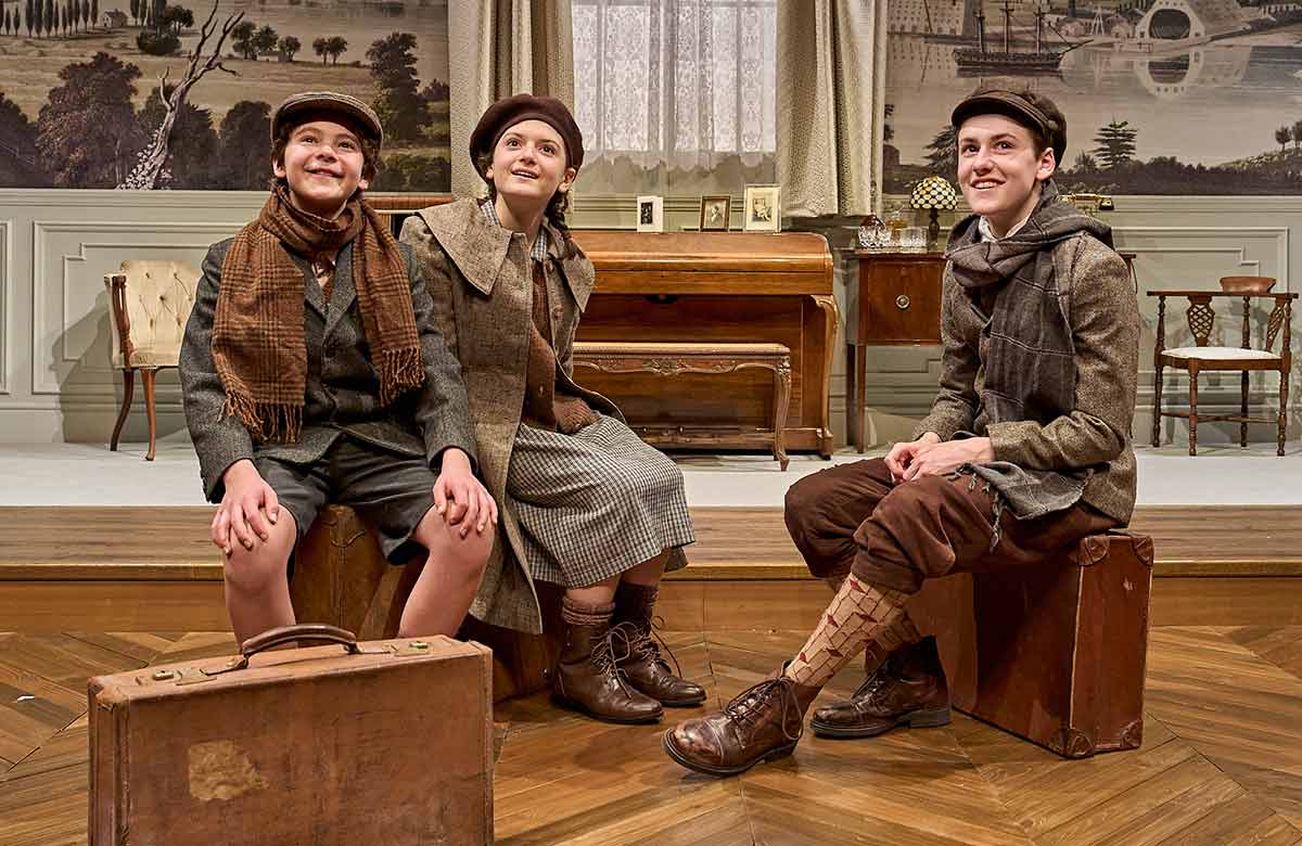 Watch on the Rhine starring Patricia Hodge – review round-up