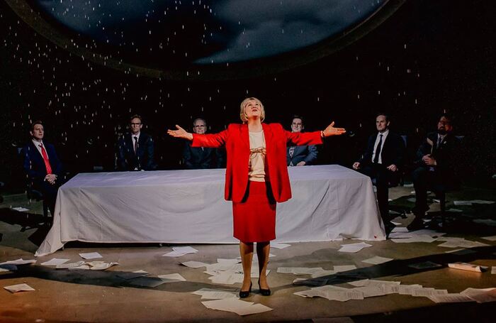 Agreement review at Lyric Theatre, Belfast