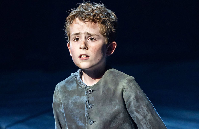 Oliver! starring Simon Lipkin – review round-up